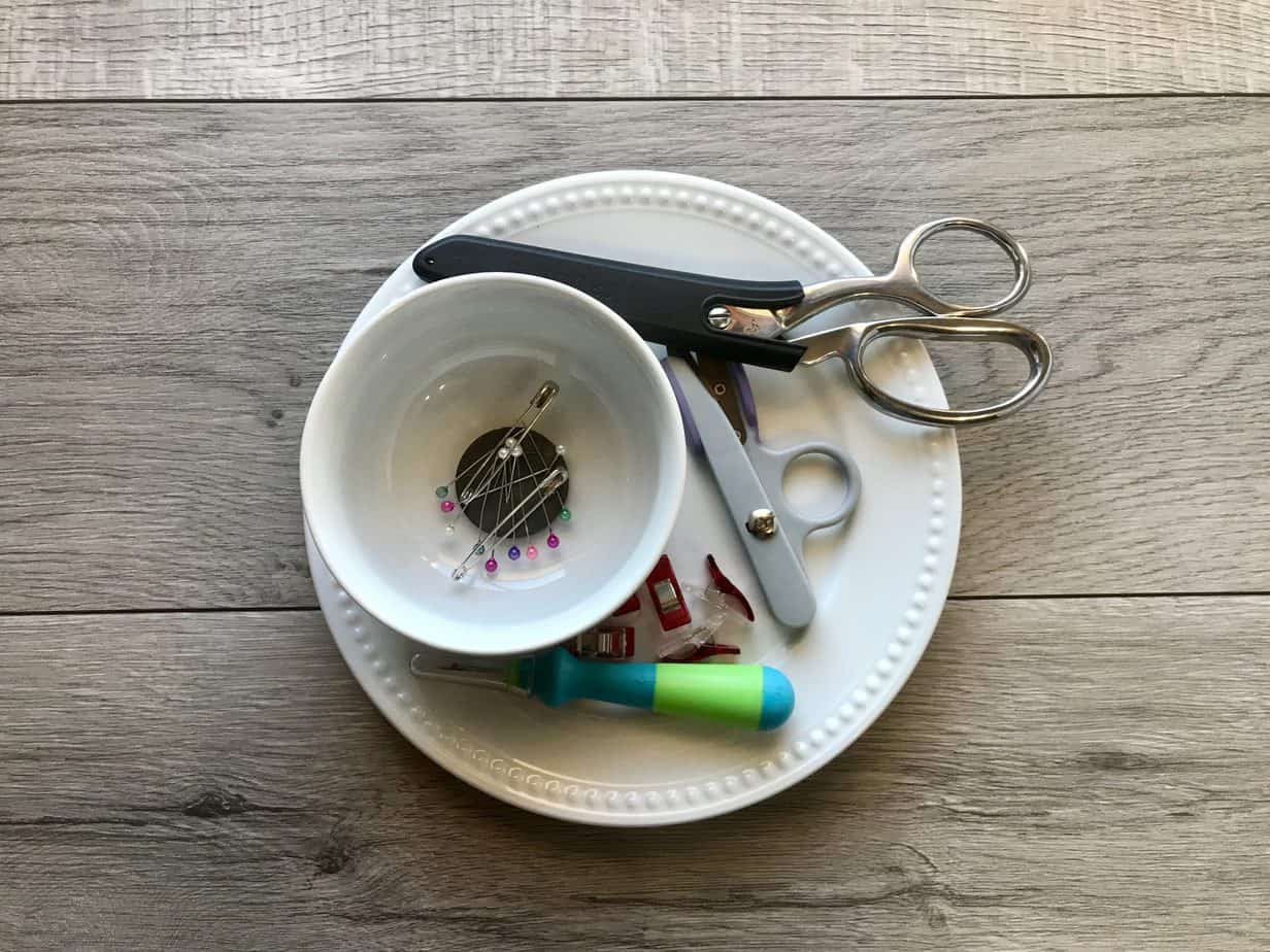 DIY Magnetic Sewing Caddy – Beginner Sewing Projects