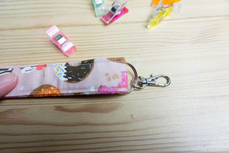 How To Make A Wristlet Key Fob – Beginner Sewing Projects