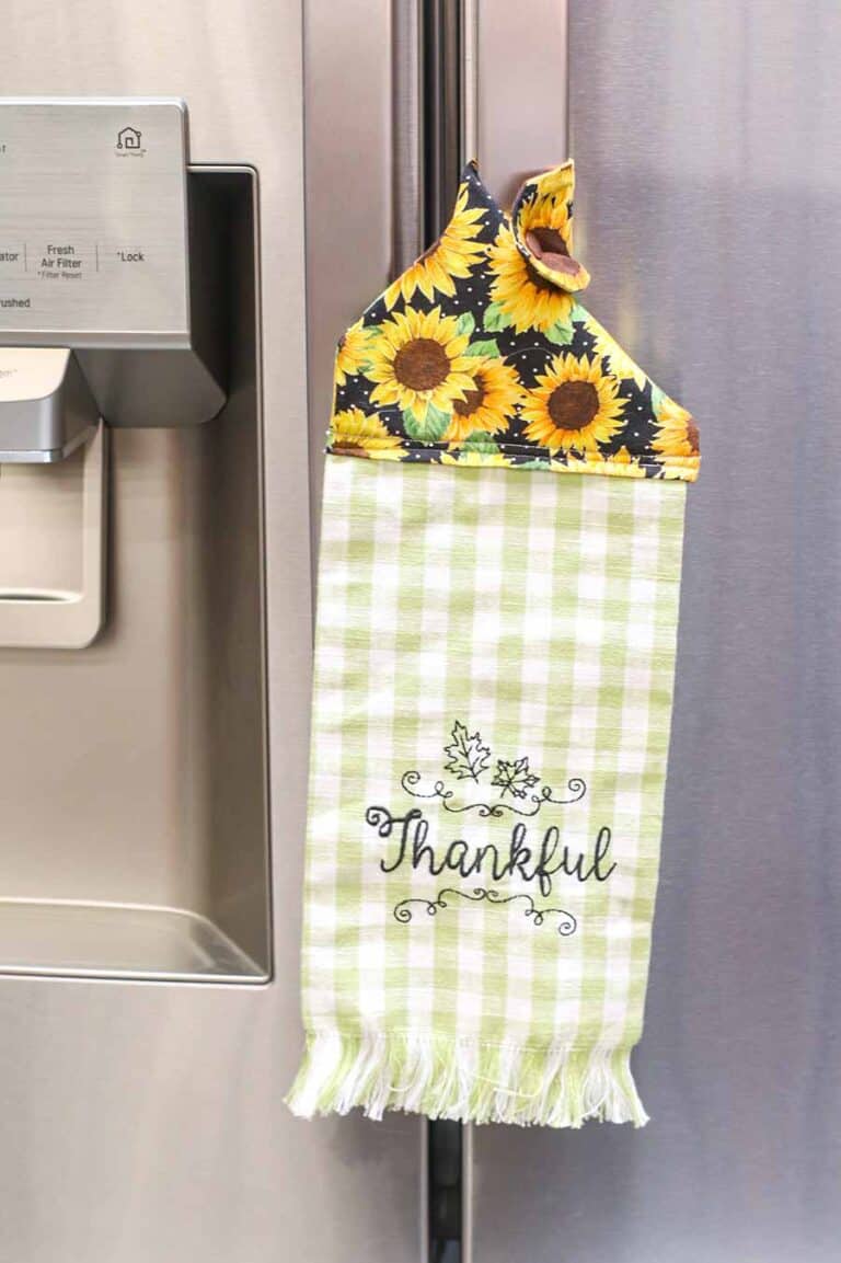How To Make A Hanging Kitchen Towel – Beginner Sewing Projects