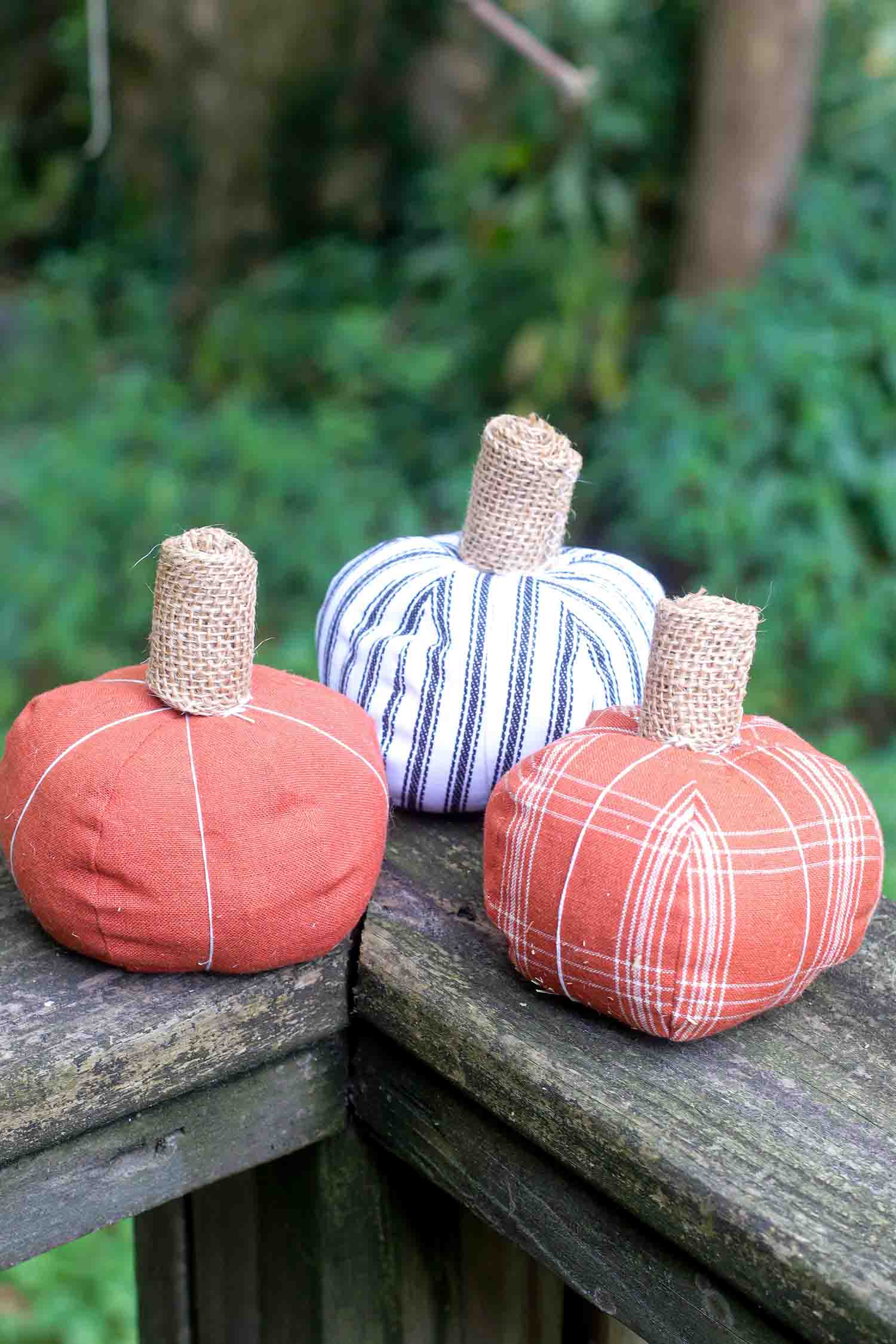How To Make Fabric Pumpkins With Free Printable Pumpkin Pattern ...