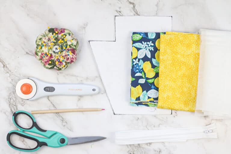 How To Sew A Lined Makeup Bag With Optional Quilting – Beginner Sewing ...